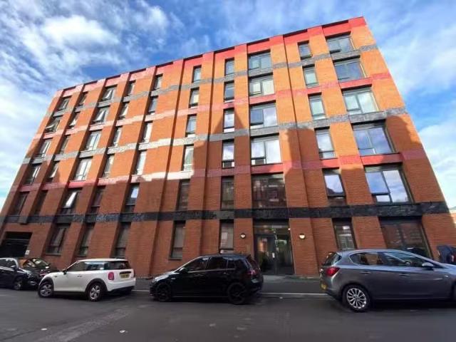 Cheap 2 BA 2 bedroom apartment for rent in Moseley Gardens, Mo.