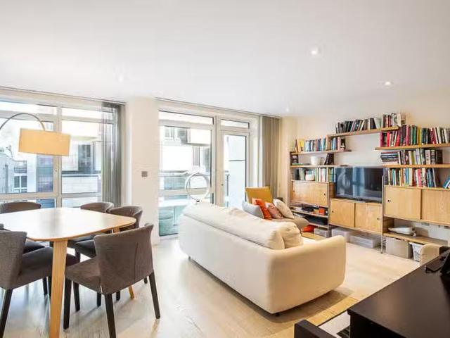 Deal! 2 BA 2 bedroom flat for rent in Goswell Road, London, EC1V