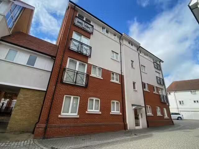 Nice 2 BA 2 bedroom flat for rent in Drying Shed Lane, CANTERB.