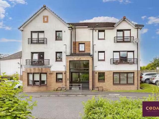 Deal! 2 BA 2 bedroom flat for rent in Edward Place, Stepps, G33