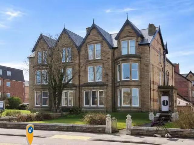 Charming 2 BA 2 bedroom flat for rent in Flat 2, 364 Clifton D.