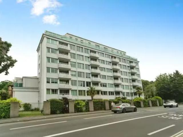 Cheap 2 BA 2 bedroom flat for rent in London Road, Brighton, B.