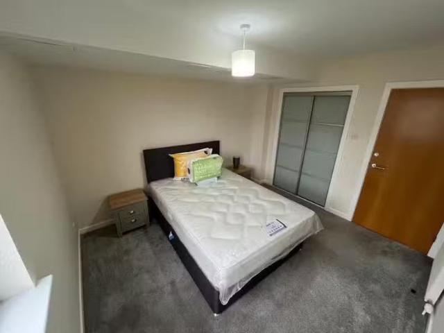 Charming 2 BA 2 bedroom flat for rent in Merkland Lane, City C.