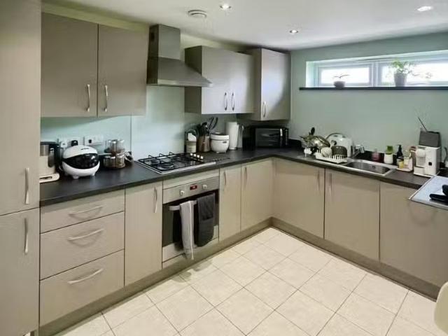 Rental! 2 BA 2 bedroom flat for rent in Mill Court, Cambridge.