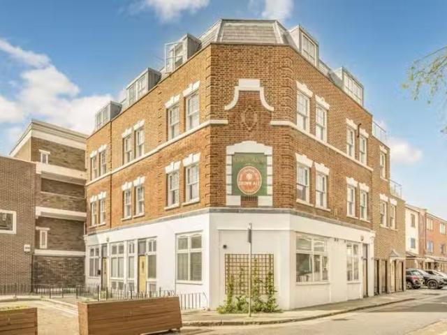 Cheap 2 BA 2 bedroom flat for rent in Stepney Causeway, Limeho.