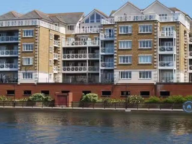 Deal! 2 BA 2 bedroom flat for rent in Pacific Heights South, E.