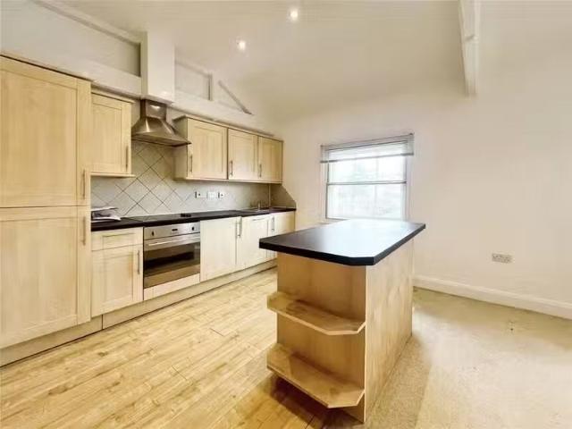 For Rent! 2 BA 2 bedroom Flat to rent, Nevill Street, Tunbridg.