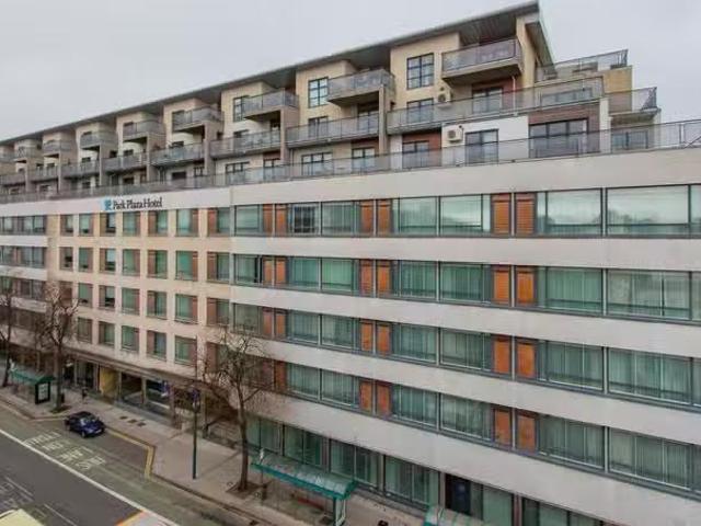 For Rent! 2 BA 2 bedroom penthouse for rent in Greyfriars Road.