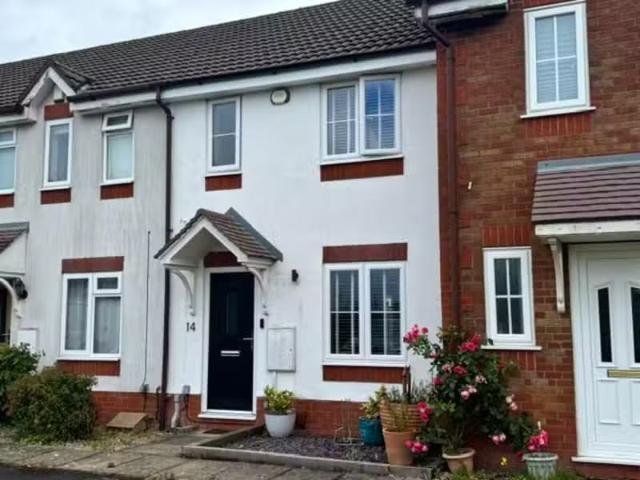 Deal! 2 BA 2 bedroom terraced house for rent in Bilberry Cresc.