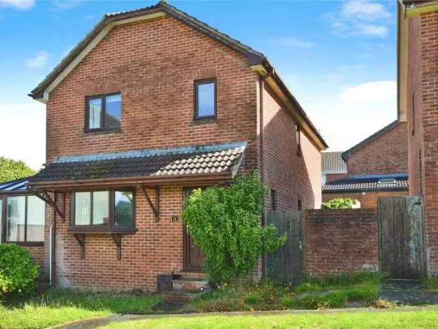 Cheap 2 BA 4 bedroom Detached House to rent, Crokers Way, Ippl.