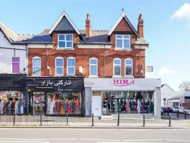 Cheap 2 BA 4 bedroom flat for rent in Stratford Road, Birmingh.