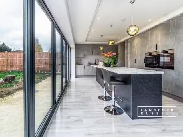 Unique 2 BA 4 bedroom semi detached house for rent in Midfield.