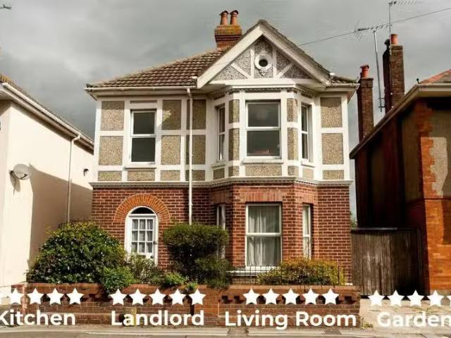 Unique 2 BA 5 bedroom detached house for rent in Student house.