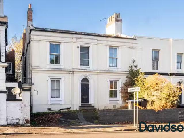 Deal! 2 BA House share for rent in Monument Road, Edgabston B16