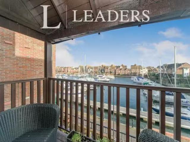 Rental! 2 bedroom apartment for rent in Canary Quay, Sovereign.