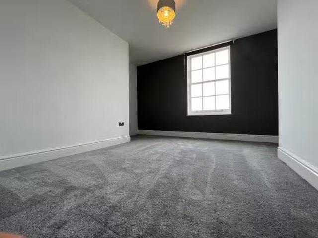 Deal! 2 bedroom apartment for rent in Basement, Hamilton Squar.