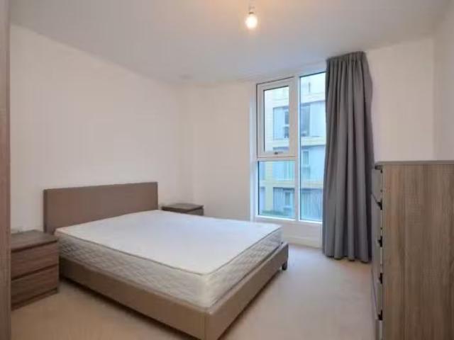 Just in! 2 bedroom apartment for rent in St. Thomas Street, Br.