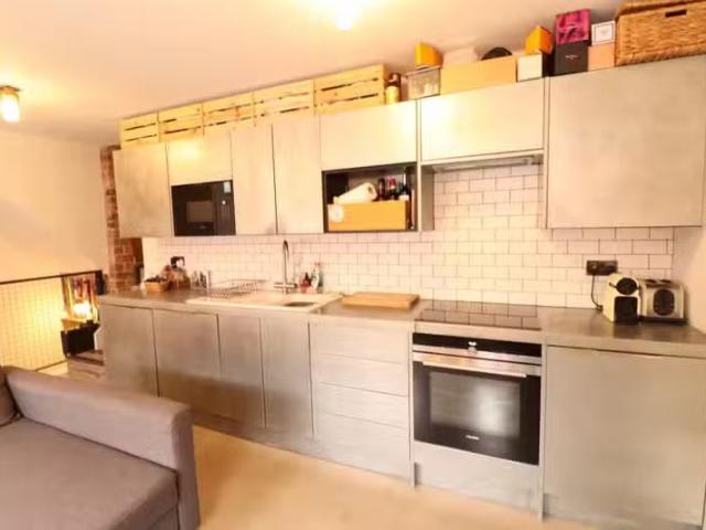 Charming 2 bedroom apartment for rent in Princip Street, Birmi.