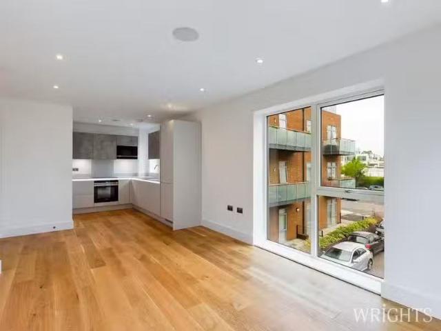 Deal! 2 bedroom apartment for rent in Principle Point, Bridge.