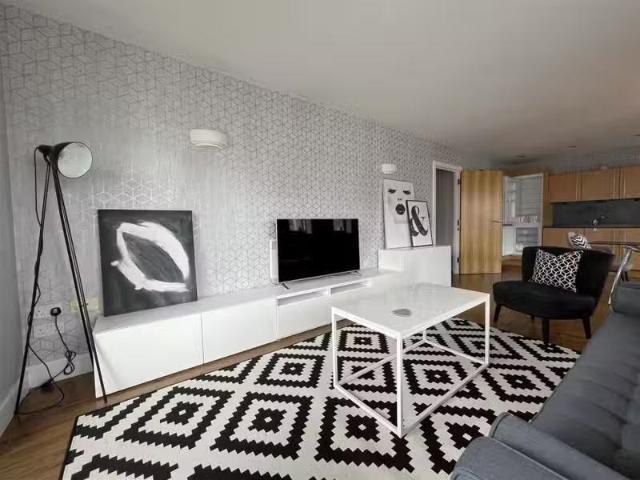 Cheap 2 bedroom apartment for rent in Watermarque, Birmingham.