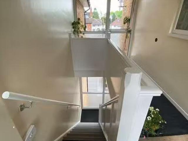 Nice 2 bedroom flat for rent in Conifer Drive, BIRMINGHAM, Wes.