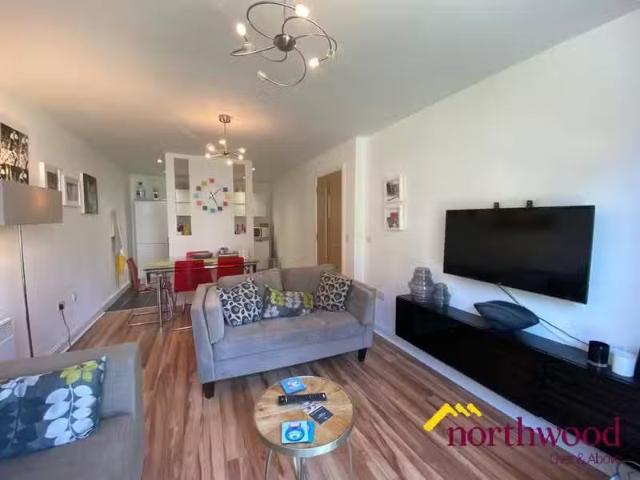 New 2 bedroom flat for rent in Southside Development, City Cen.