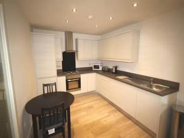 Deal! 2 bedroom flat for rent in 26 30 Sunbridge Road, City Ce.