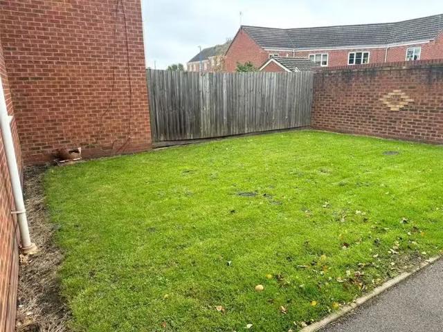 Charming 2 bedroom Flat to rent, Mehdi Road, Oldbury, B69 £85.