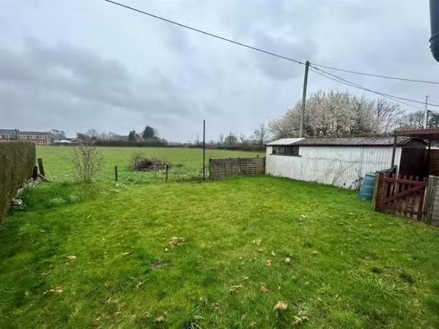 Unique 2 bedroom semi detached bungalow for rent in Orchard Cl.