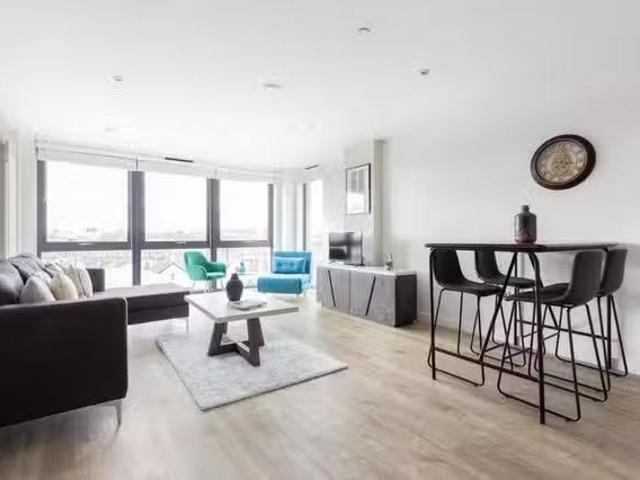 Charming 2 BR Centric Close