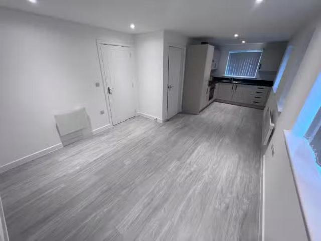 For Rent! 2 BR Eliot Gardens, COVENTRY