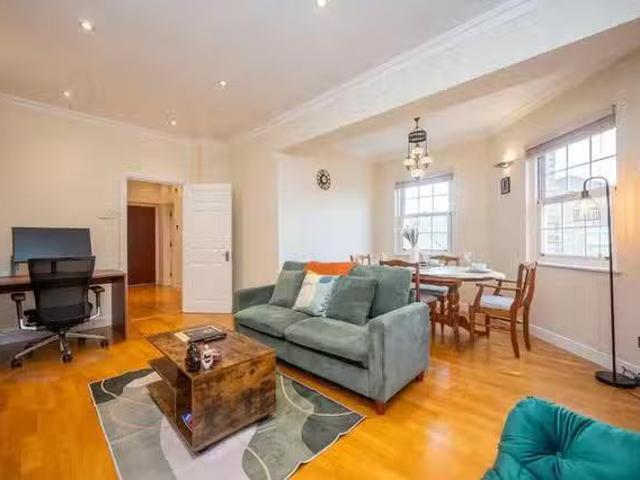 Nice 2 BR Elizabeth Square