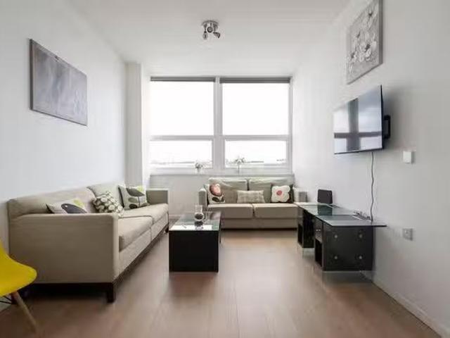 Rental! 2 BR Halfords Lane