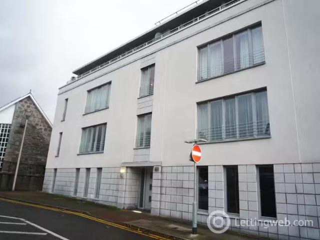 For Rent! 2 BR Property to rent in 55 Dempsey Court, Aberdeen.