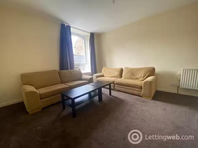 Just in! 2 BR Property to rent in 6C, Polepark Road, Dundee, D.