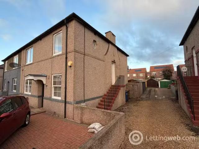 Nice 2 BR Property to rent in 70 New Hunterfield, Gorebridge.