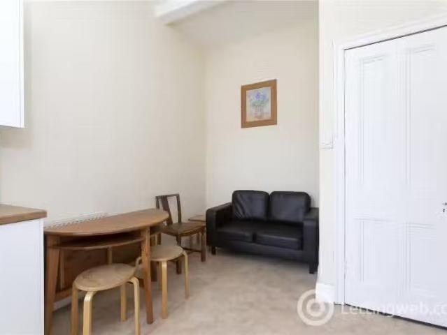 Deal! 2 BR Property to rent in Viewforth, Bruntsfield, Edinbur.