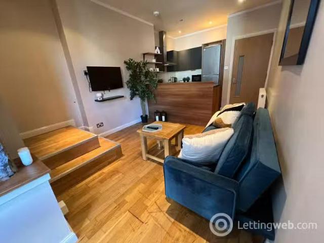 New 2 BR Property to rent in Beechgrove Terrace, Aberdeen, AB1.