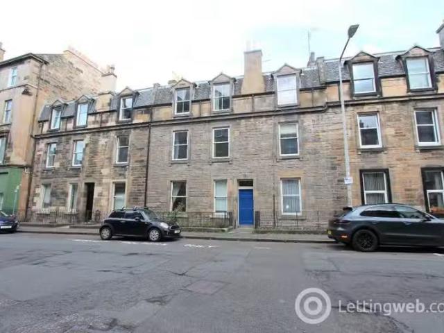 Deal! 2 BR Property to rent in Blackwood Crescent, Newington.