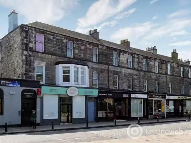 Cozy 2 BR Property to rent in Brighton Place, Edinburgh, Midlo.