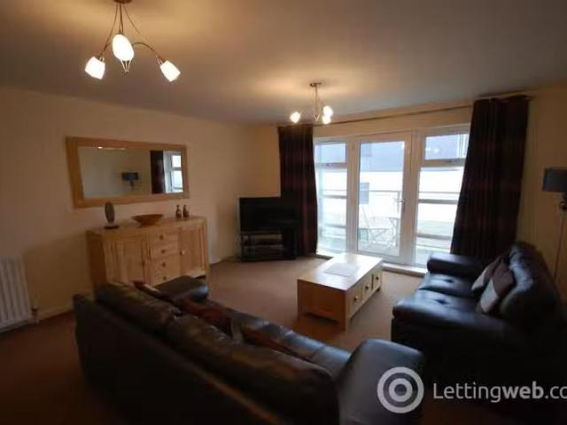 Cheap 2 BR Property to rent in Cordiner Place, The Campus, Old.