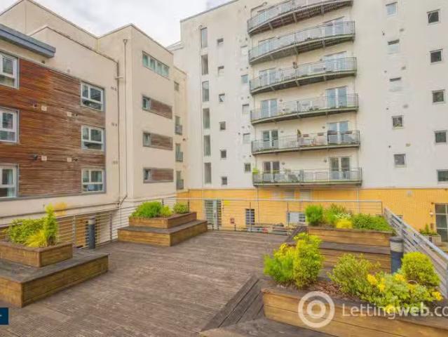 Deal! 2 BR Property to rent in Dunblane Street, Glasgow, G4 0HJ