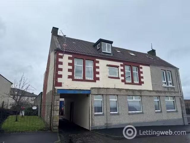 Nice 2 BR Property to rent in East High Street, Buckhaven, Leven