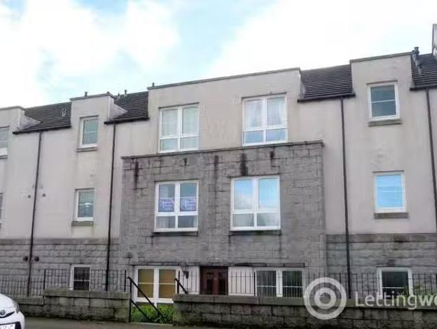 Deal! 2 BR Property to rent in Eday Road, Aberdeen, AB15