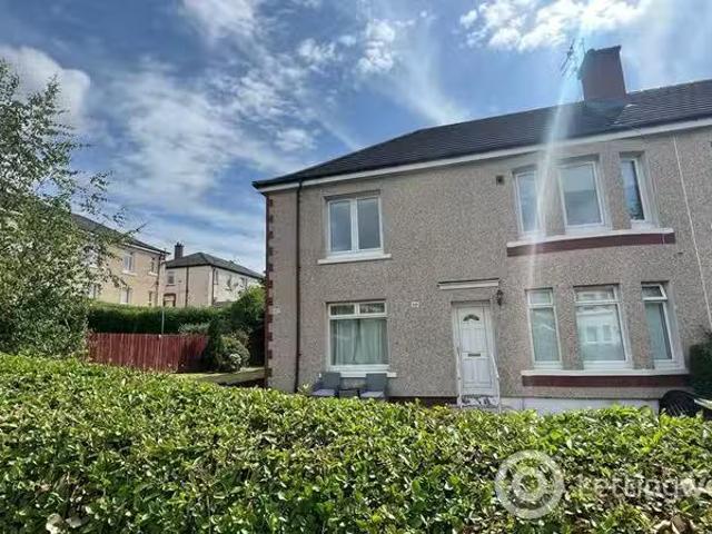 For Rent! 2 BR Property to rent in Greyfriars Street, Carntyne.