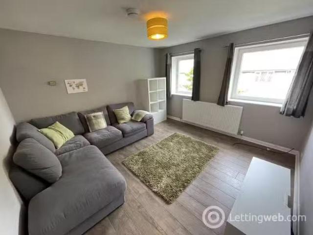 New 2 BR Property to rent in Great Western Road, Pitstruan Hou.