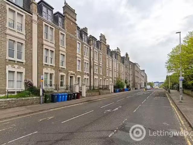 For Rent! 2 BR Property to rent in Hawkhill, City Centre, Dund.