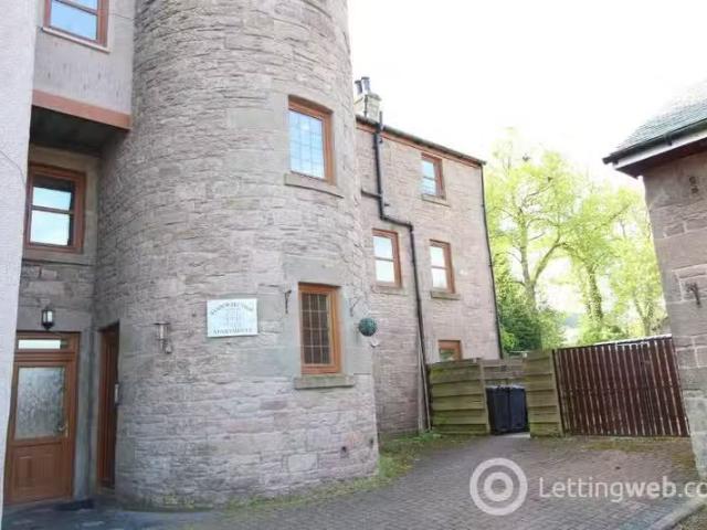 Charming 2 BR Property to rent in Kinpurnie View Apartments, C.