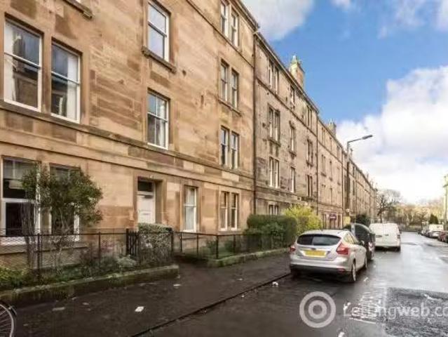 Deal! 2 BR Property to rent in Livingstone Place, Marchmont, E.