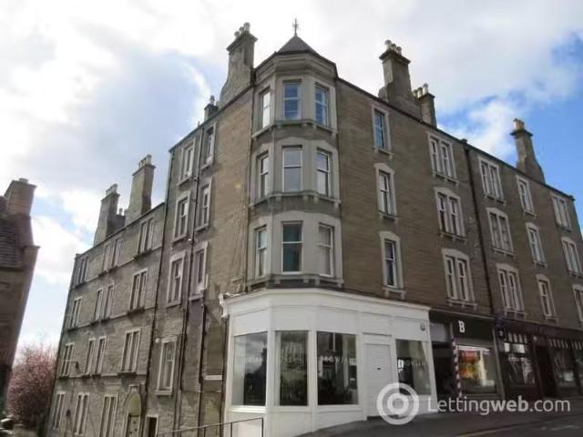 Deal! 2 BR Property to rent in Seafield Road, West End, Dundee.
